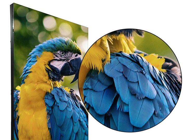 P2.5 LED Display Posters| High-Resolution Advertising